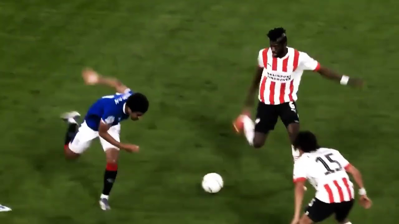 Malik Tillman vs PSV (1 Assist) - YouTube