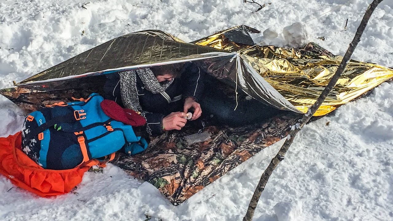 Improvisando un REFUGIO de SUPERVIVENCIA en la NIEVE!☃️ - Refugio ...