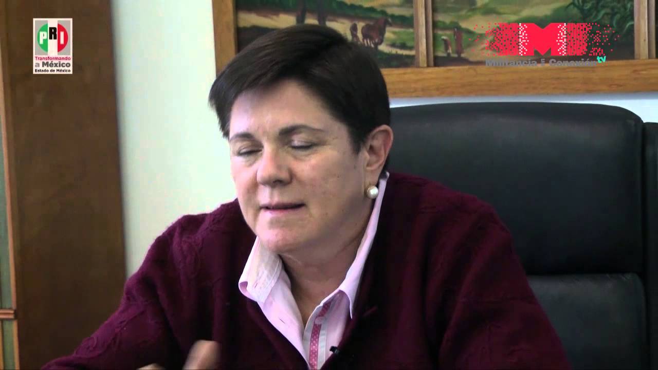Reconocen labor de Regina Reyes Retana con presea "Leona Vicario" - YouTube