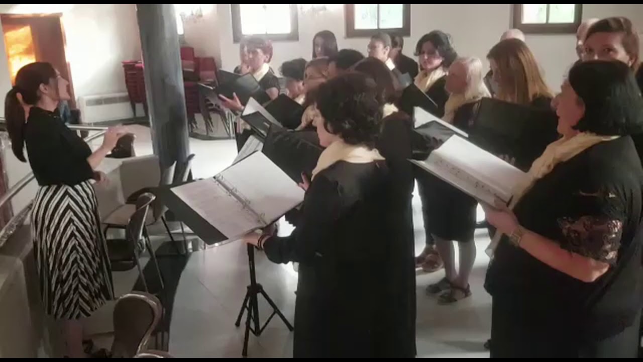 23 06 2019 Παραδοσιακά τραγούδια απο τη χορωδία της αδελφότητας - YouTube