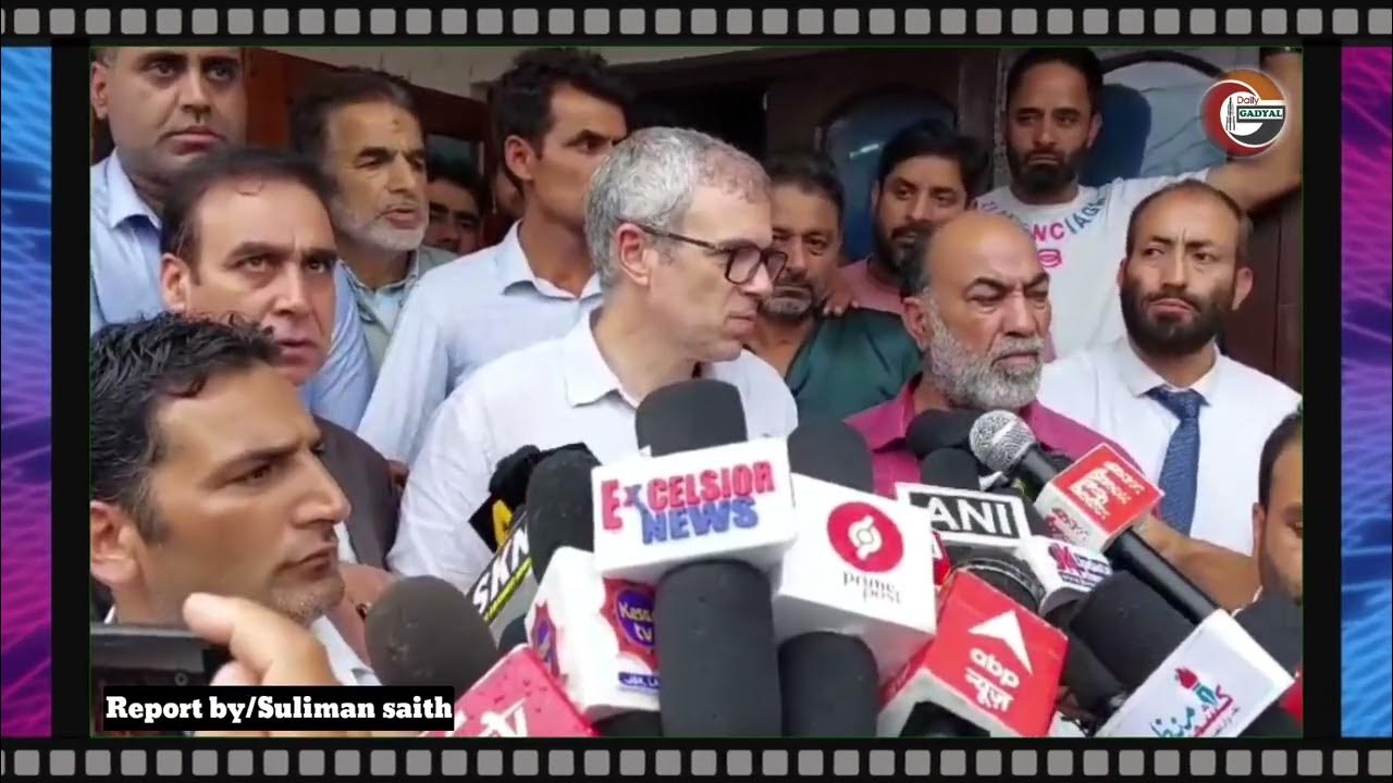 Omar Abdullah accorded warm welcome by party workers at Party Office Ganderbal. - YouTube