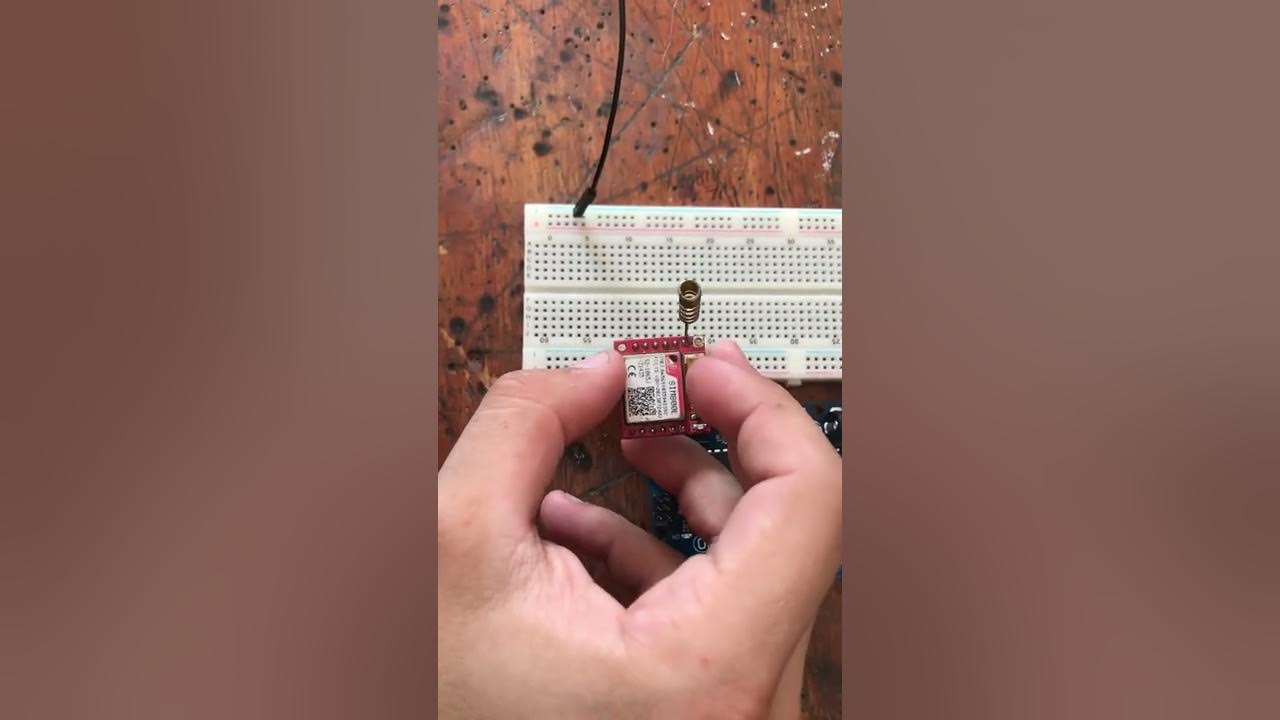 SIM800L funcionamiento y conexión - YouTube