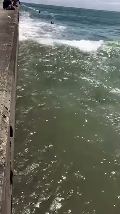 Dangerous sea waves. Amazing to see - YouTube