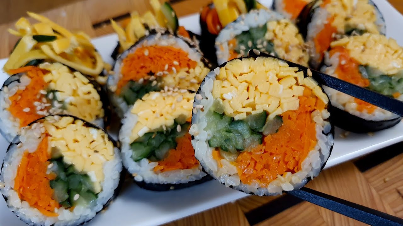 집에 있는 3가지 재료로만 김밥 만들기! 너무 쉽고 너무 맛있어요👍 Korean Lunch Box Gimbap - YouTube