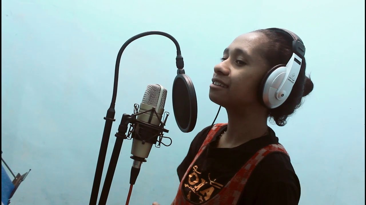 LAGU DANSA FOX MAGDALENA Cover By WINDA - YouTube
