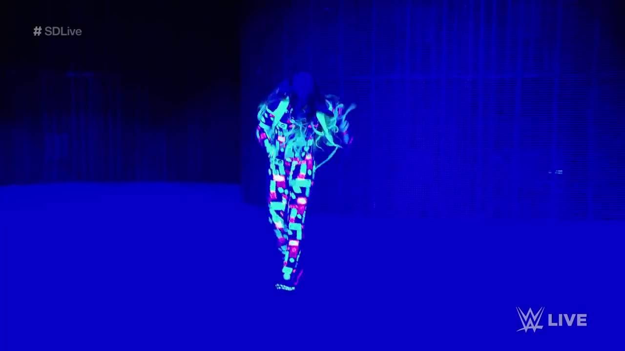 Naomi new entrance - YouTube