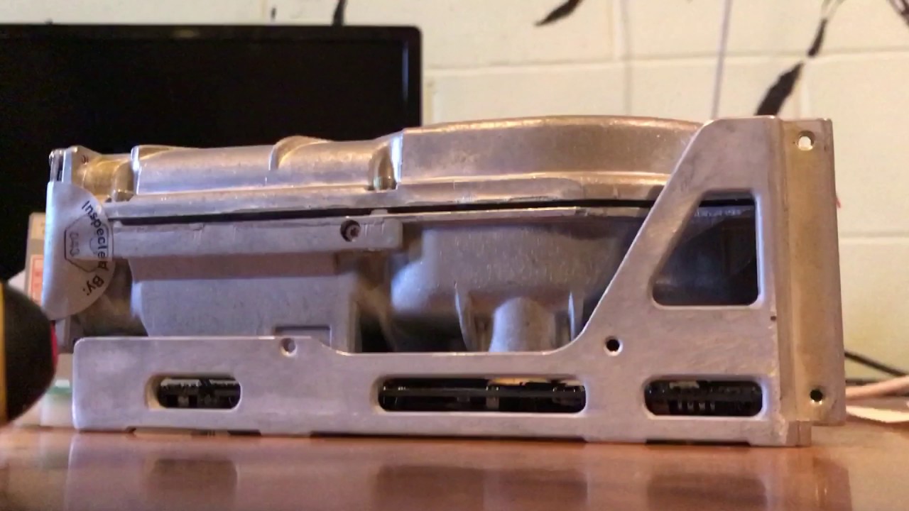 Miniscribe 6053 Power up MFM HARD DRIVE - YouTube