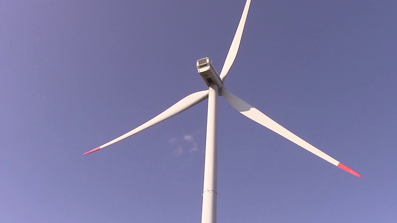 Krivi put- Vjetrenjače i pogled na more - YouTube