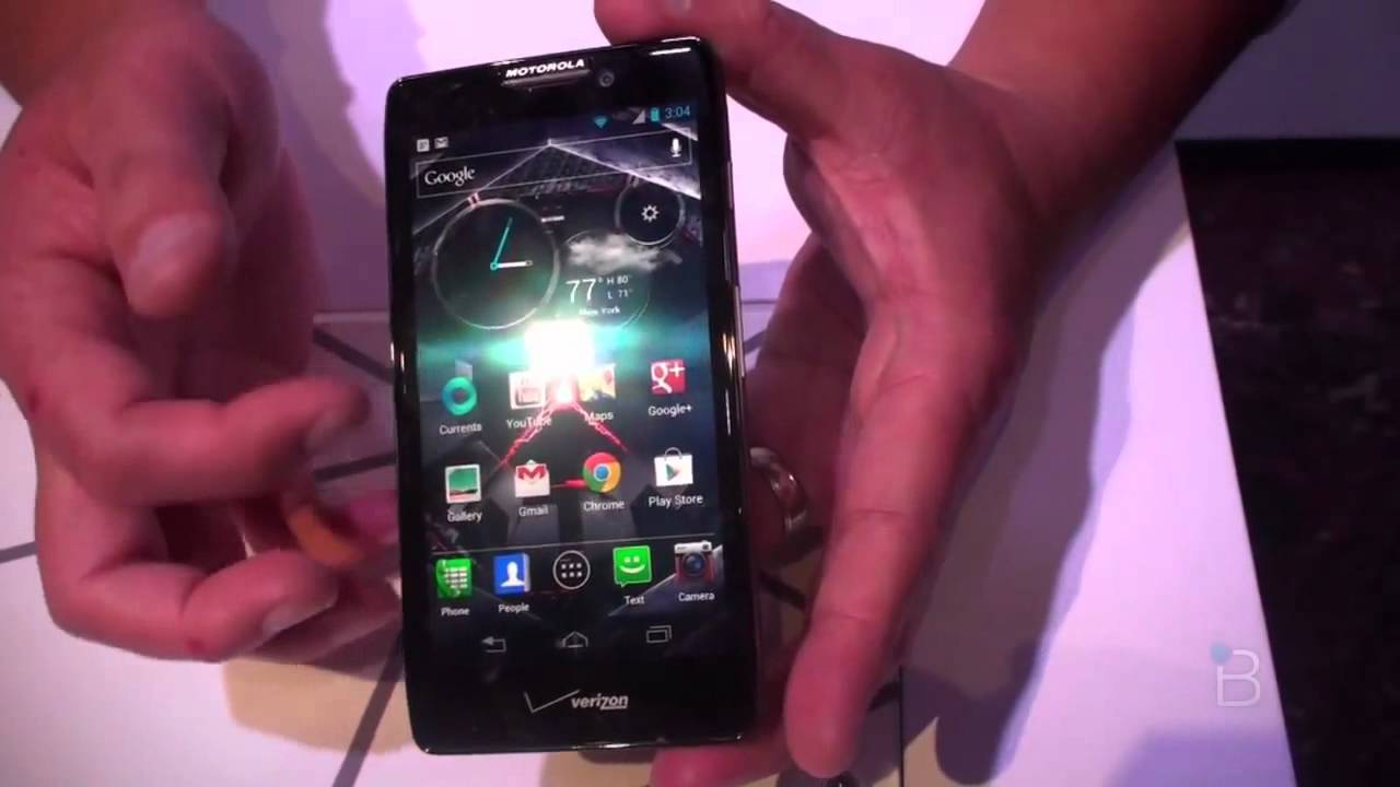 Motorola Droid RAZR Maxx HD Hands-On.mp4 - YouTube