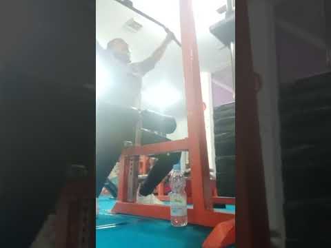 Mamah muda nge gym biar kenceng 😂