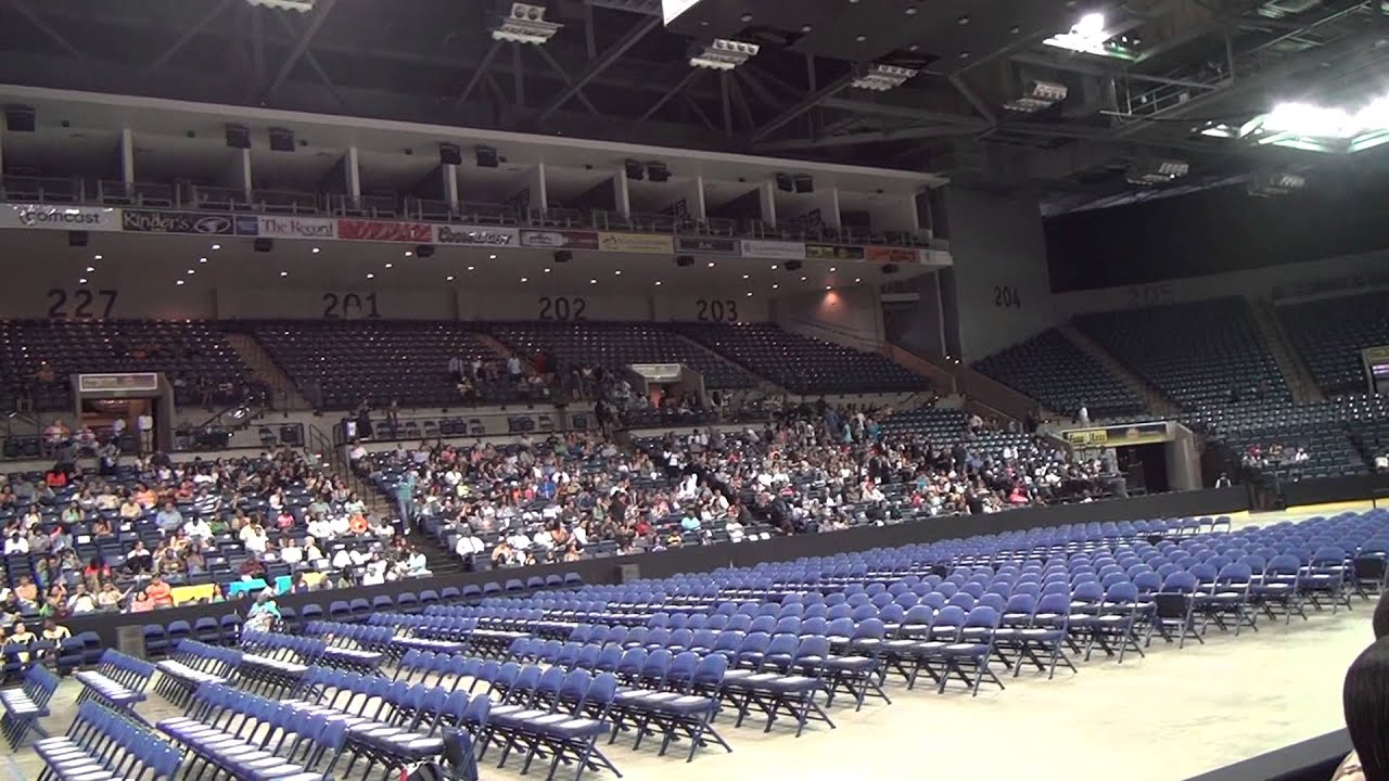 Cesar Chavez HS Graduation Stockton. CA June 5, 2013 (Brian Vo) - YouTube