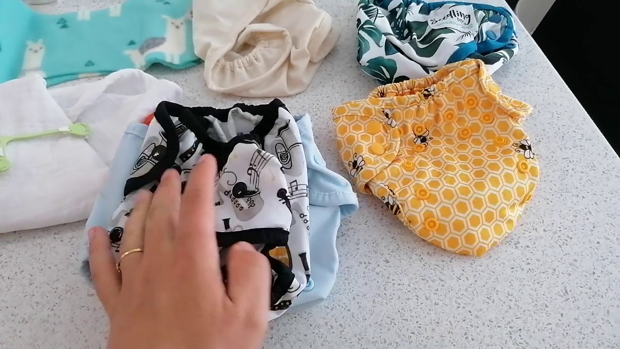 Traditional flat cloth nappy (Muslinz) - YouTube