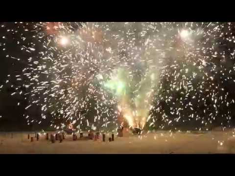 Fountain Fireworks: Exodus Fountain ,Caped Crusader,Poking the Bear ...