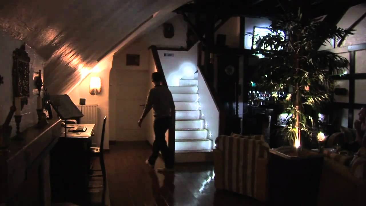 ARCH1101_EXP1_2011 CHAN LOK MAN - YouTube