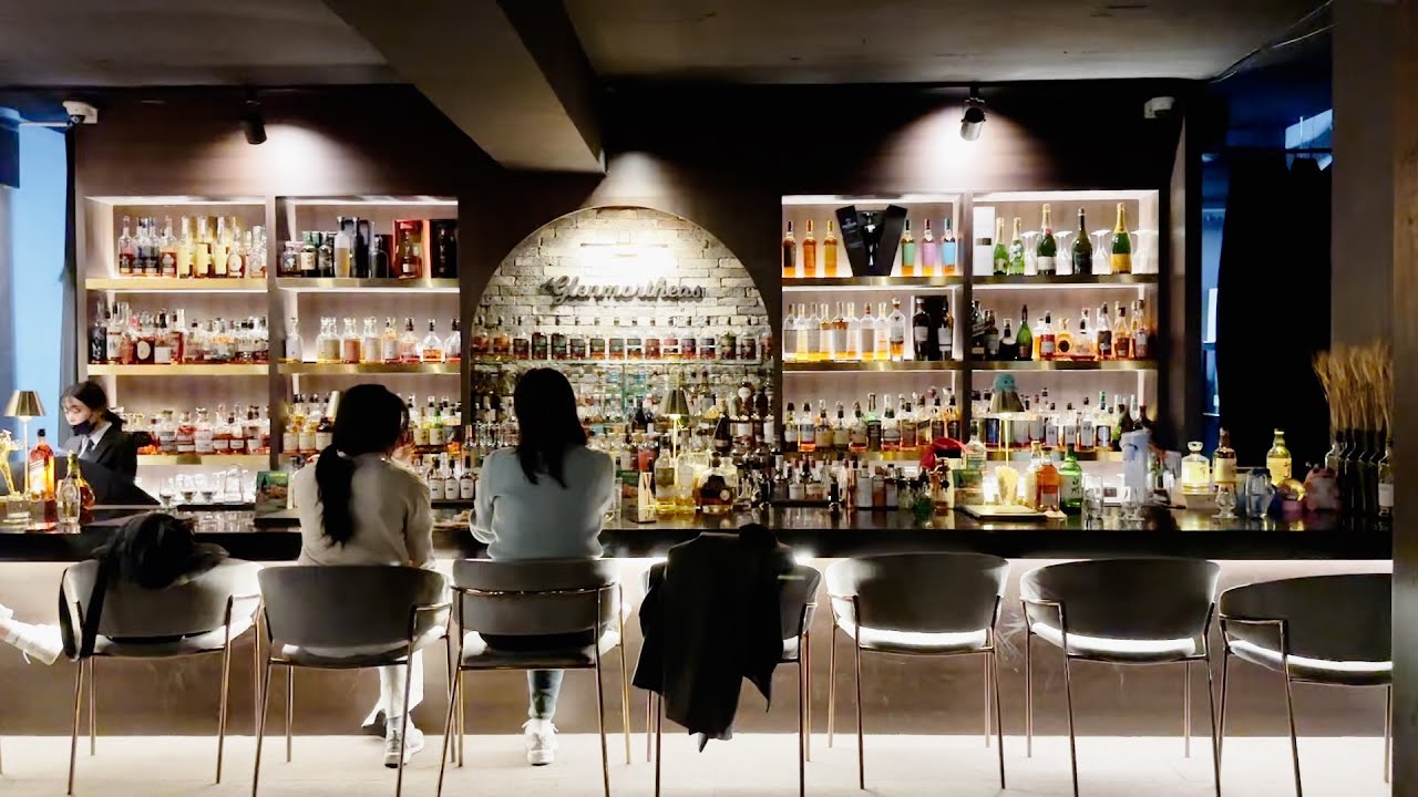 Best Whiskey bar in Korea - YouTube