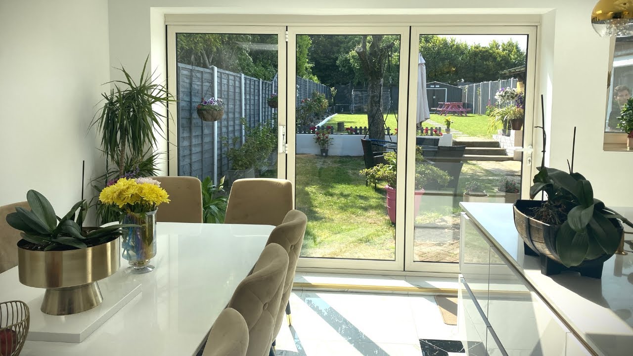 SMARTIA M19800 / ALUMIL / BI-FOLDING DOOR/ ALUMINIUM - YouTube