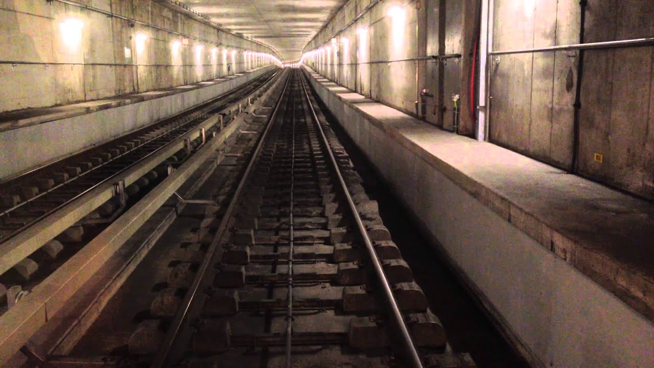 VIAJE EN CABINA DE METRO - YouTube