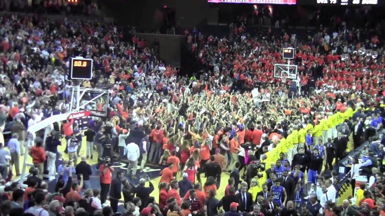 UVa Fans Celebrate As Duke, Coach Krzyzewski Push To Exit - YouTube