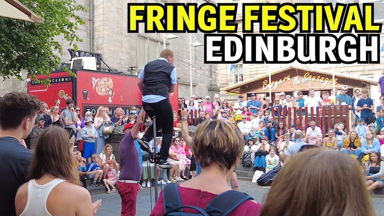 Busy Saturday At The Edinburgh Fringe Festival 2022 - YouTube
