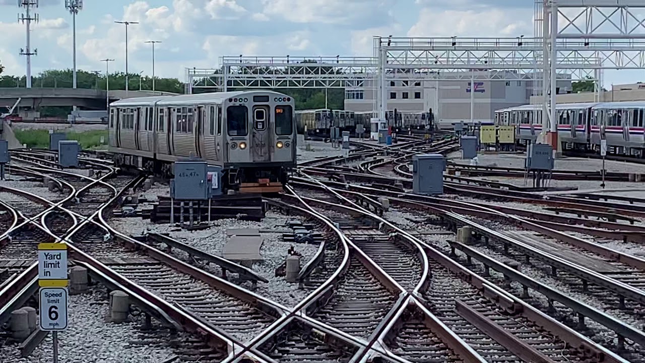 CTA 5000 Series Yellow Line Train Enters Howard - YouTube