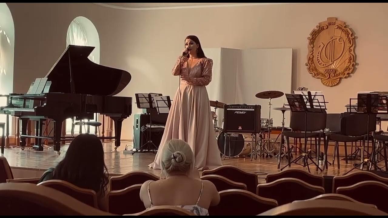 Лариса Александровна Долина Лабиринт молчания Государственный