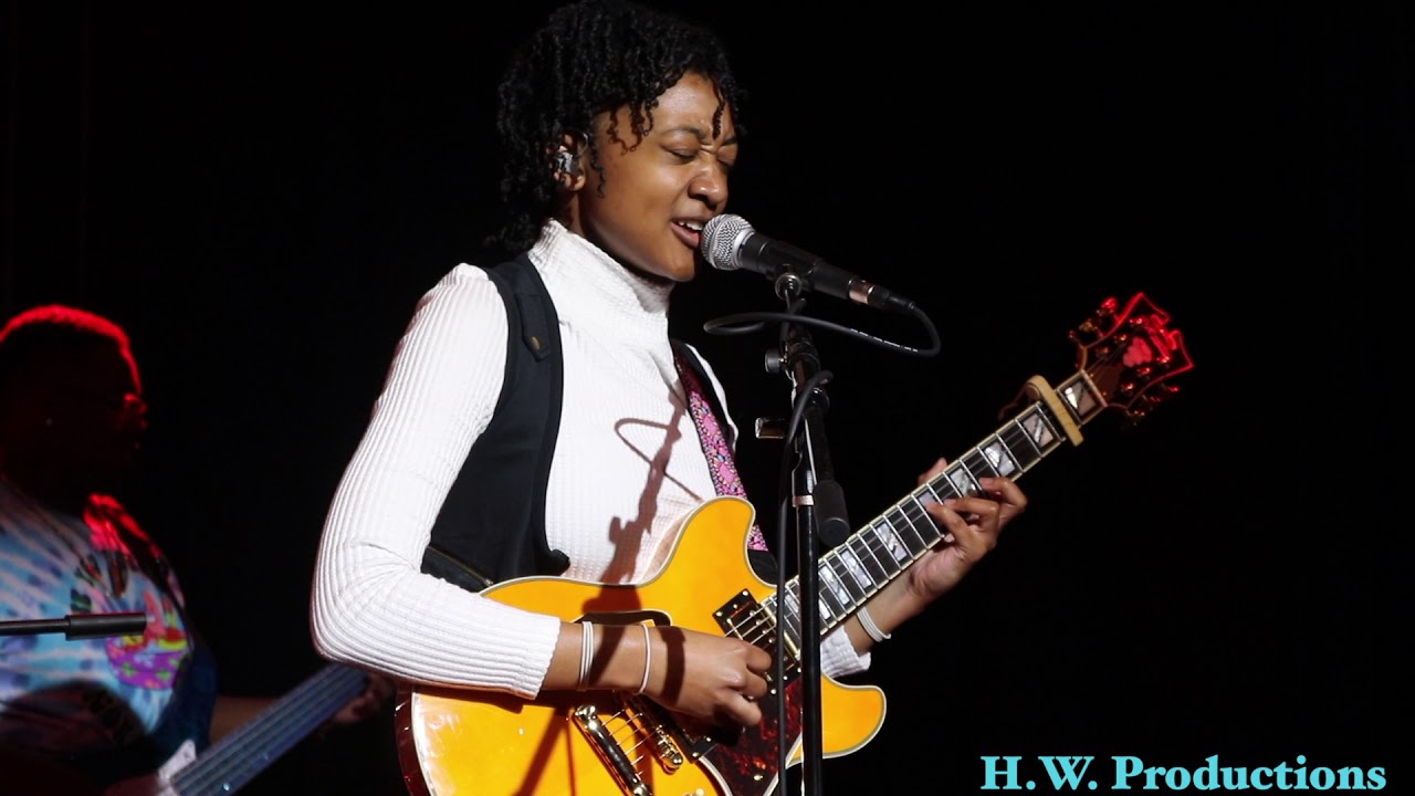 NAMM 2020 - Melanie Faye Part 1/2 - YouTube