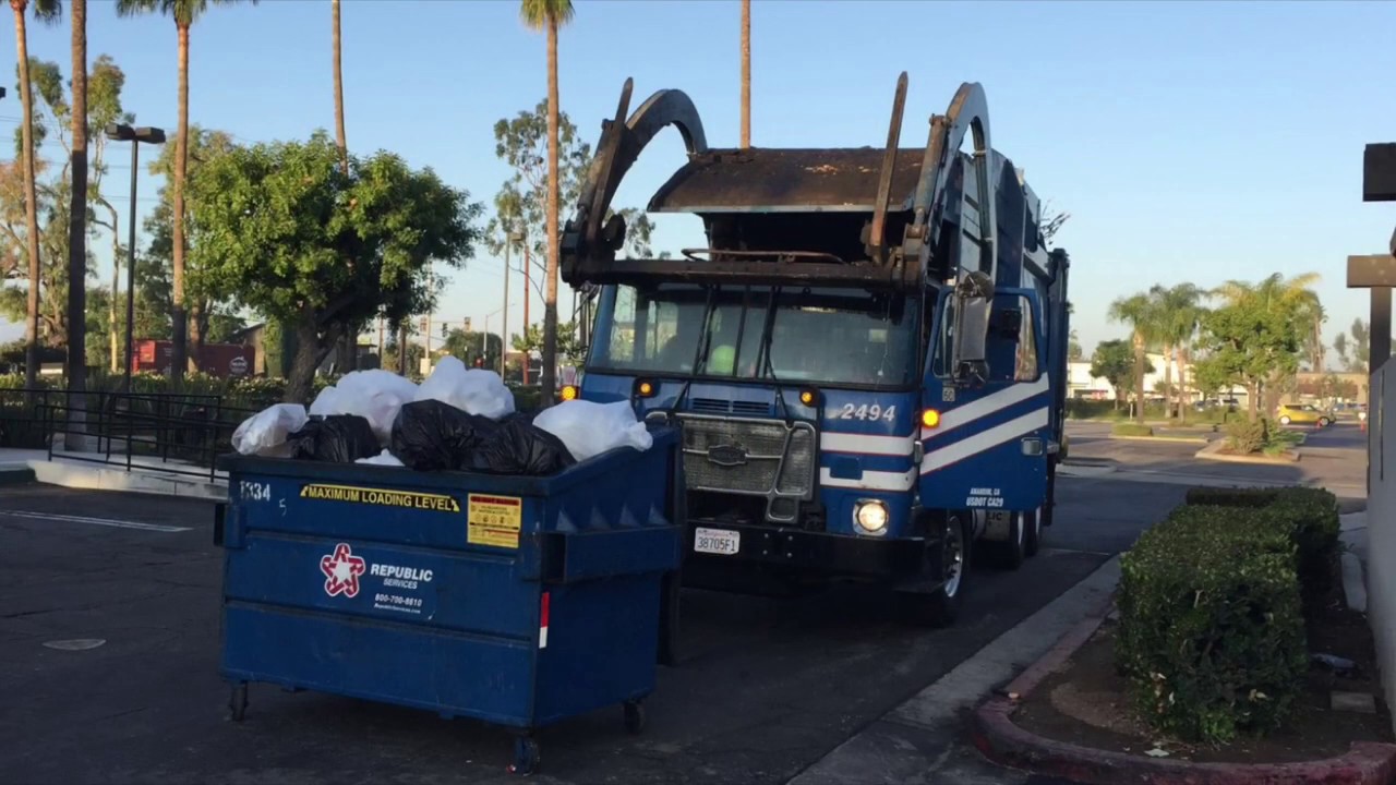 Republic Services Garbage Trucks - Week of 11/10/19 - YouTube