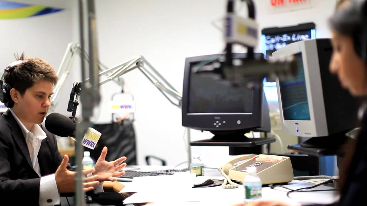 Mindy Meyer does Yetta Kurland Live! - YouTube