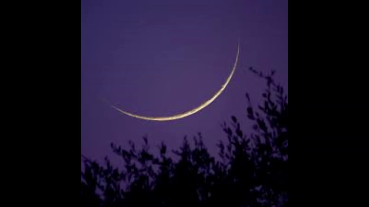 Aqwatic first Crescent moon - YouTube