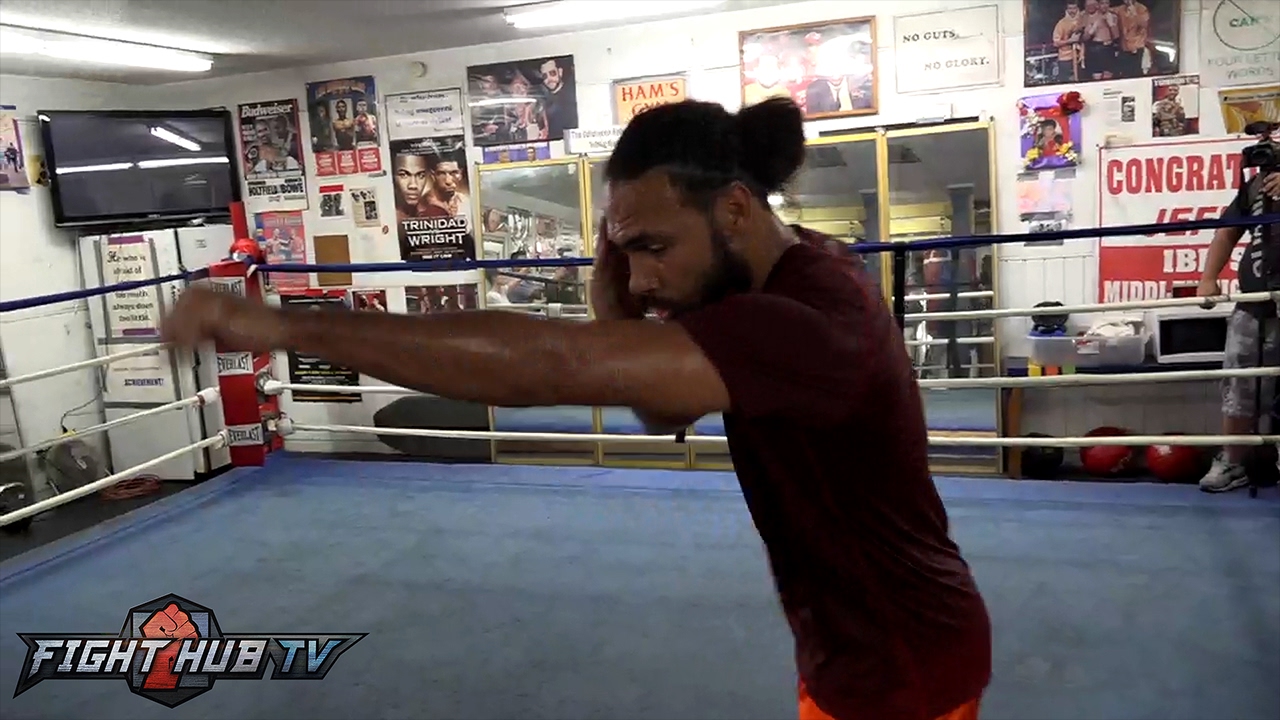 Keith Thurman throwing big punches shadow boxing & working movement ...