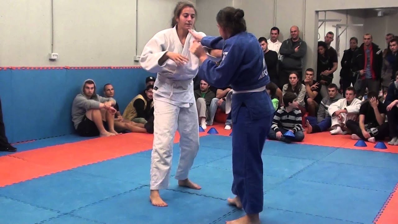 Ardelean Alice vs Manaila Alexandra. Competitie de Bjj si Grappling 09. ...