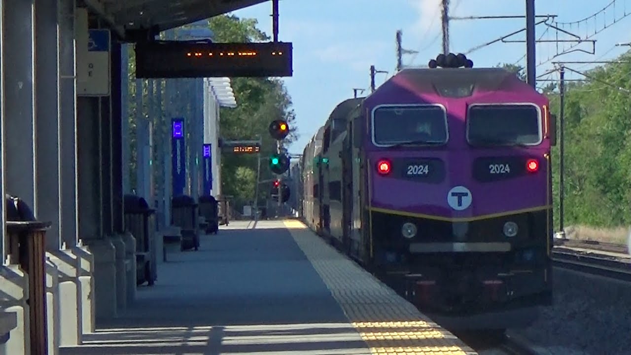 Railfanning Wickford Junction 6-26-17 - YouTube