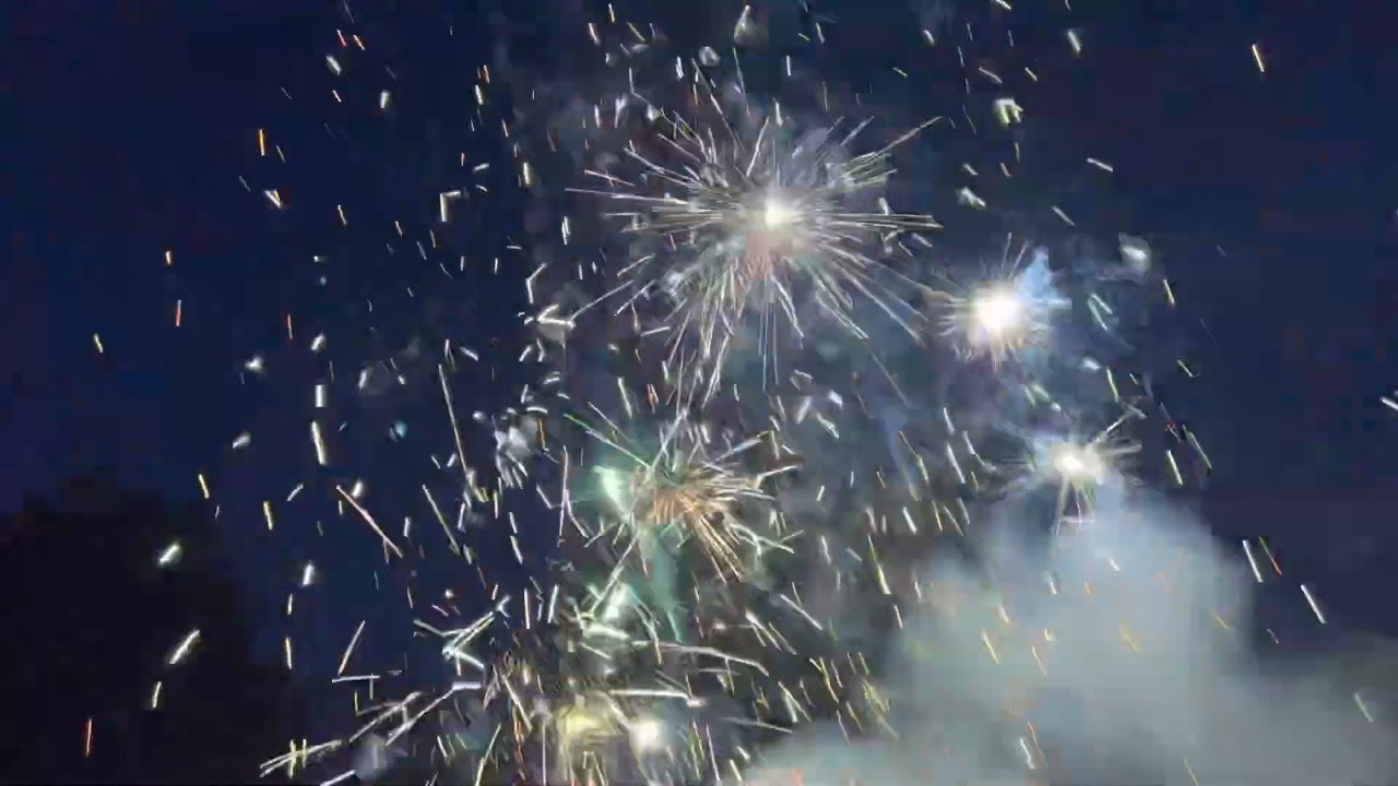 Packing heat DFS (Unlimited Fireworks) - YouTube