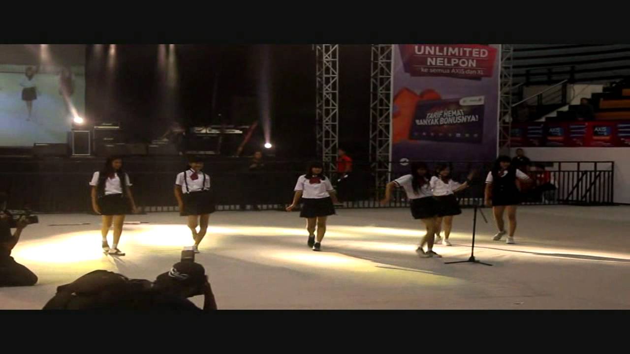 JKT48 - Flying Get dance cover by HT-One48 - YouTube