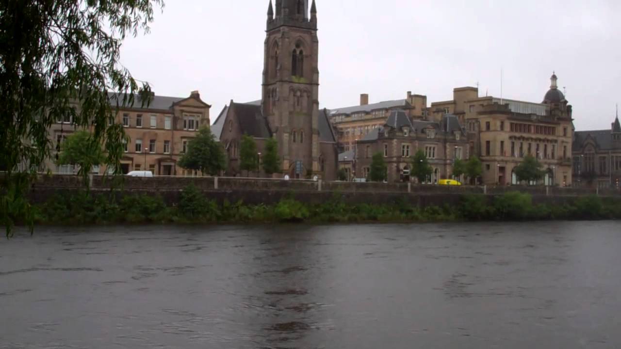 Rainy Day Perth Perthshire Scotland July 18th - YouTube