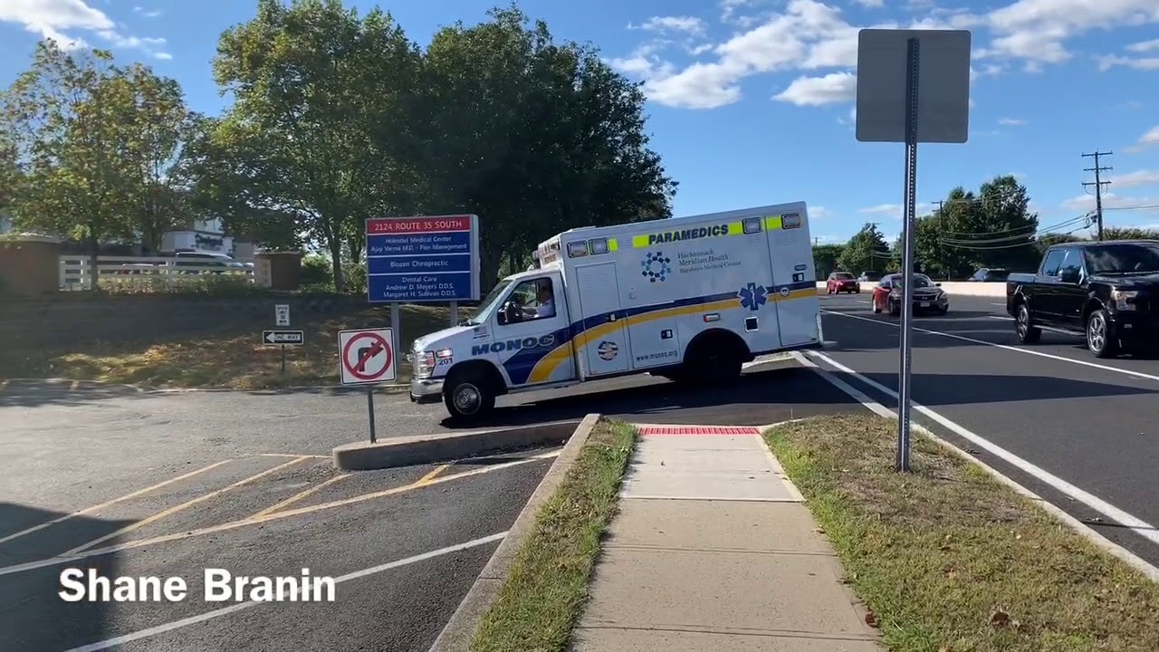 Monoc MICU Ambulance 201 Responding - YouTube