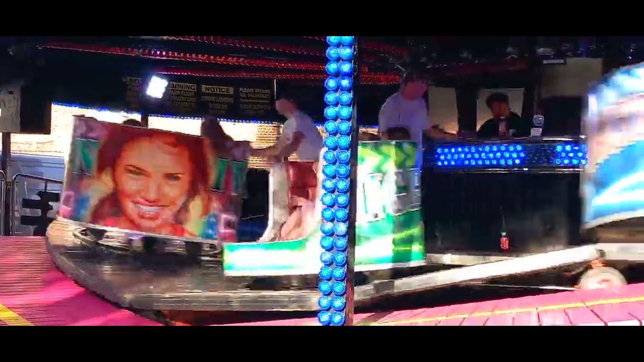 NIGHT RIDER WALTZER At Thame Fair/Off-Ride - YouTube