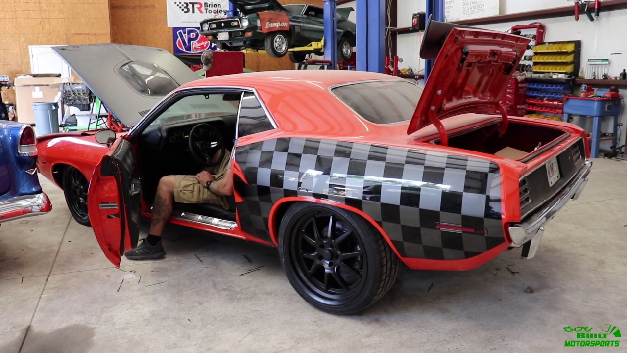 Hellcat Swapped Hemi 'Cuda! - YouTube