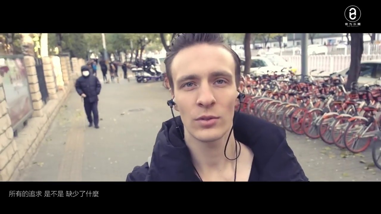 好聽推薦【外國人三種語言翻唱】《魚仔》by羅藝恆 Laurence Larson&張傑&溫晉禾 - YouTube