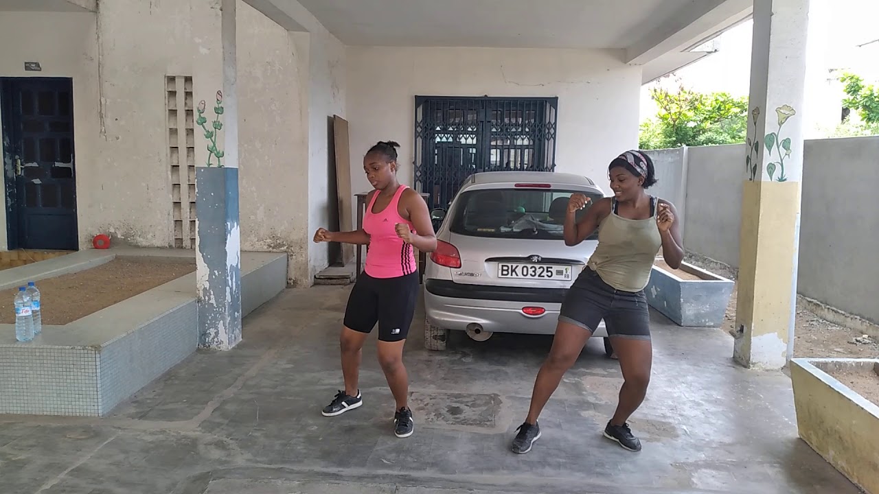 The Little Red Hen Dance - YouTube