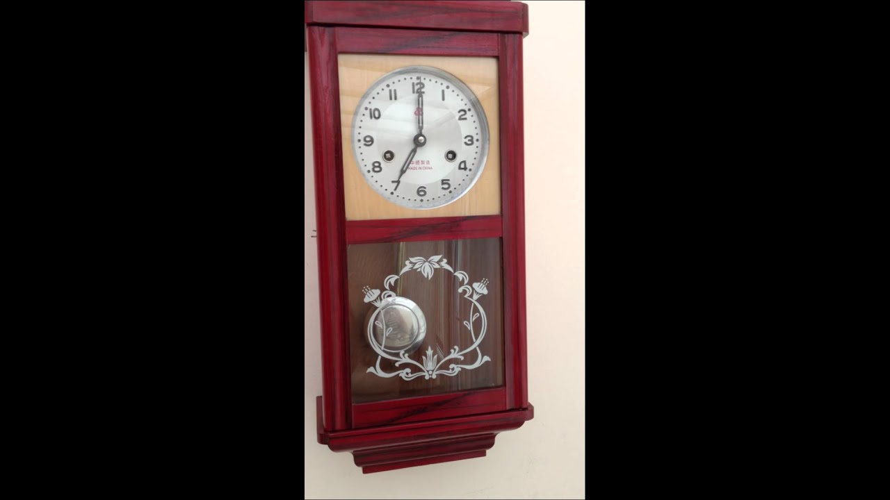 MAHOGANY 15 DAY VINTAGE 555 STRIKING BOX REGULATOR WALL CLOCK - YouTube