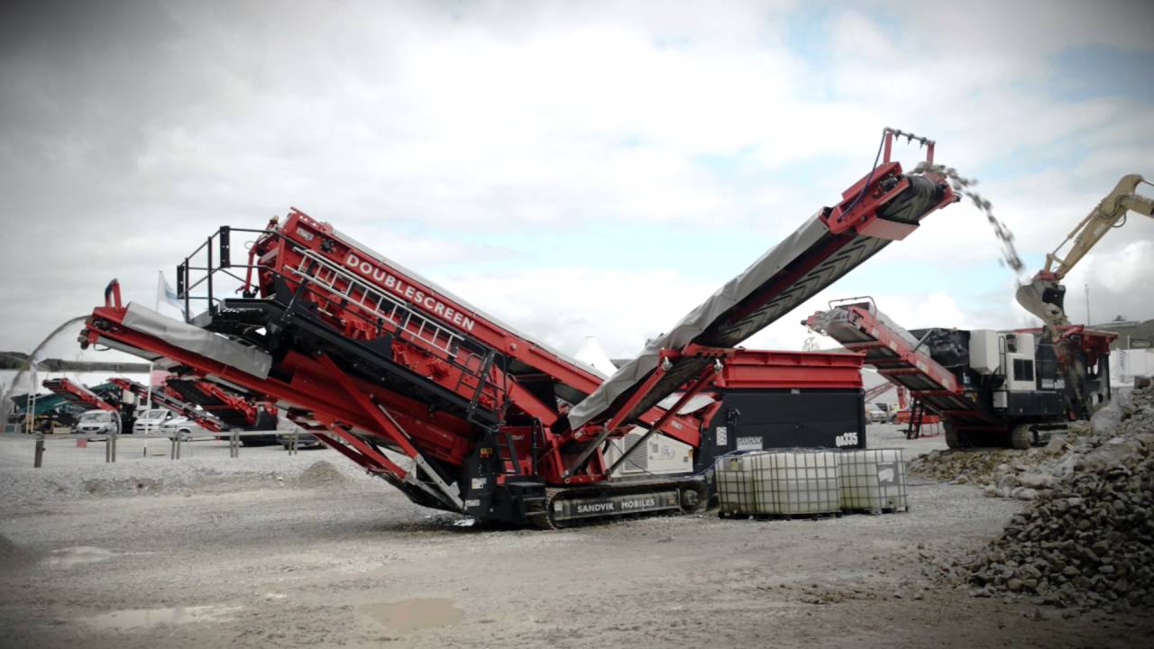 Sandvik QJ241 Jaw Crusher and QA335 Doublescreen at Hillhead - YouTube