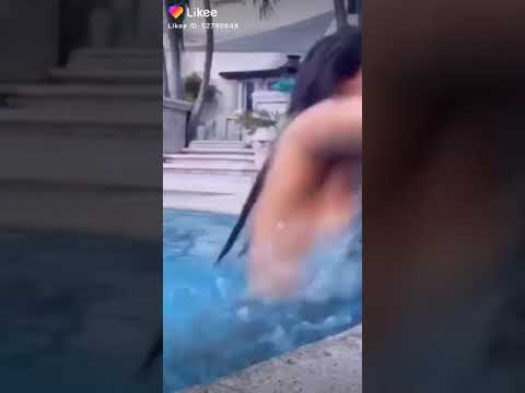 La. Chava. Salió. Corriendo