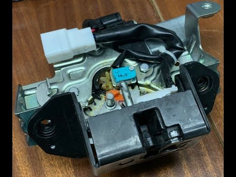 2017 Subaru Outback Power Lift-gate not opening, latch problem - YouTube