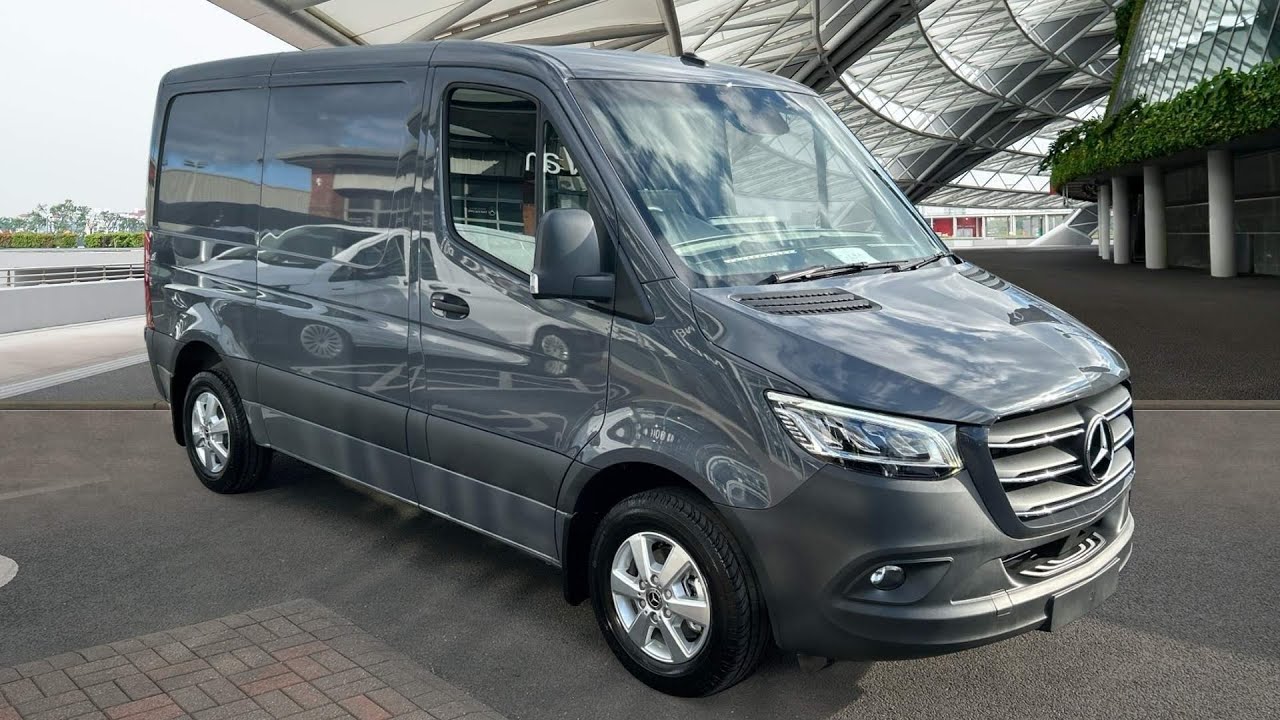 Mercedes-Benz Sprinter 2.0 215 CDI Pure G-Tronic FWD L1 H1 Euro 6 (s/s ...