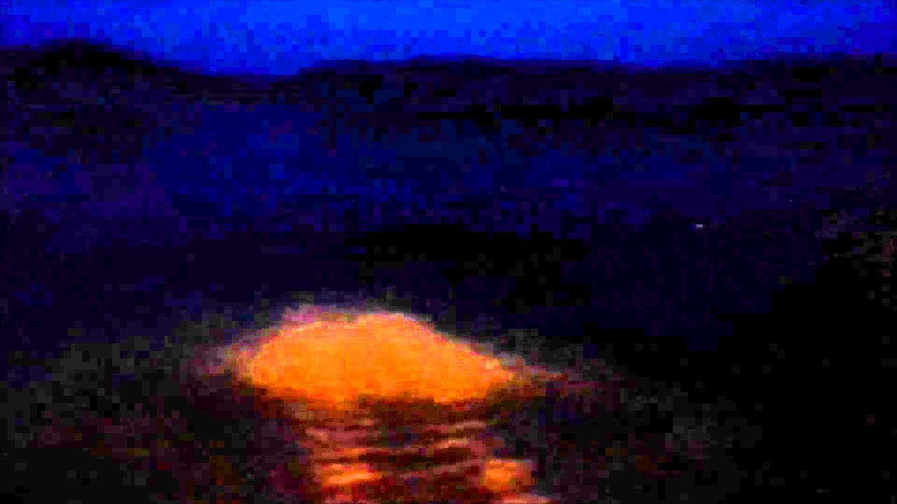 Dramatic mermaid sighting - YouTube