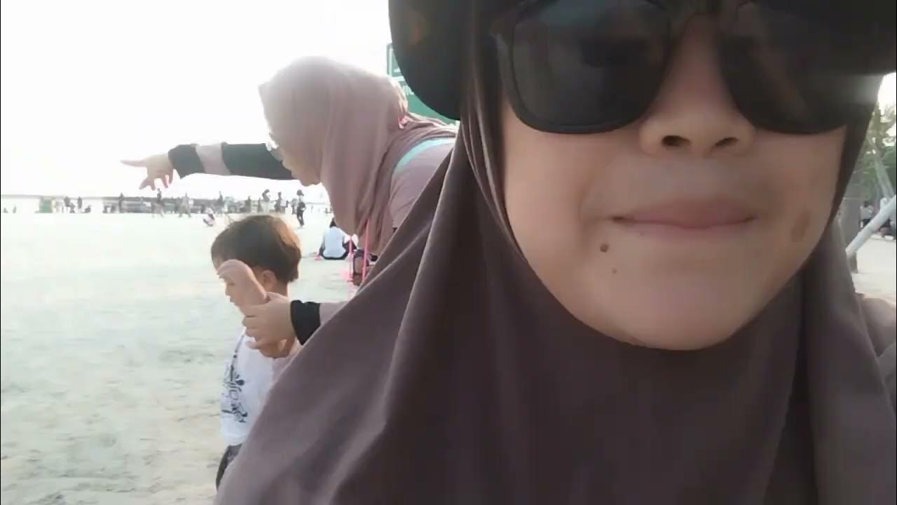 main ke pantai ancol - YouTube