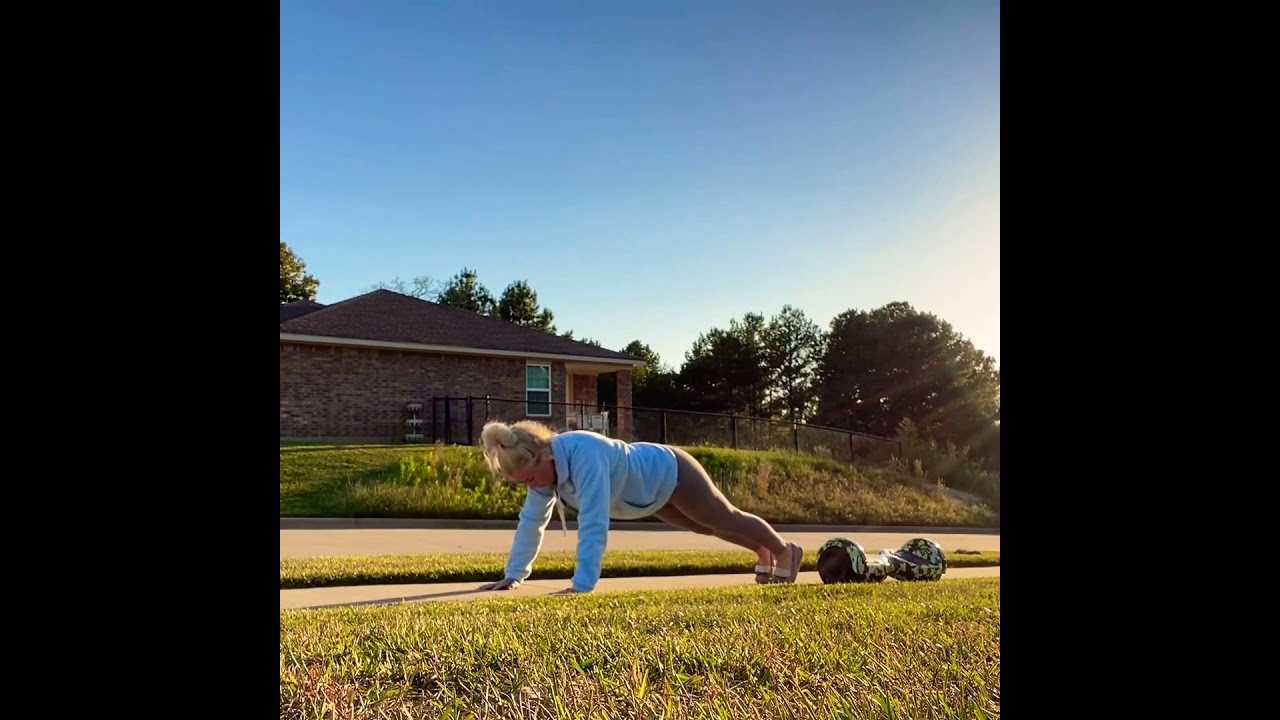 Play it off like it never happened 🤷🏼‍♀️ - YouTube