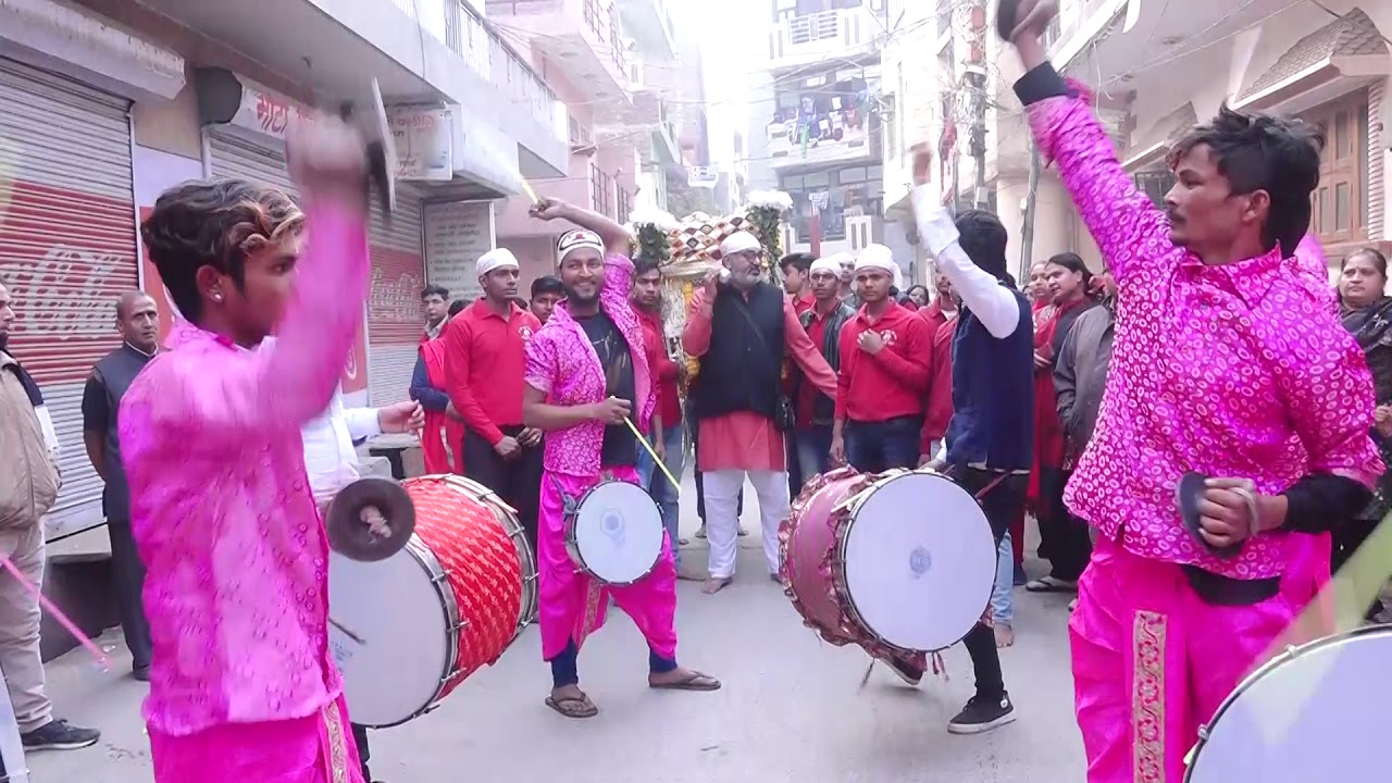 SAI BOL ON DHOL IN SHRI SAI BHAVYA PALKI SHOBHA YATRA - YouTube
