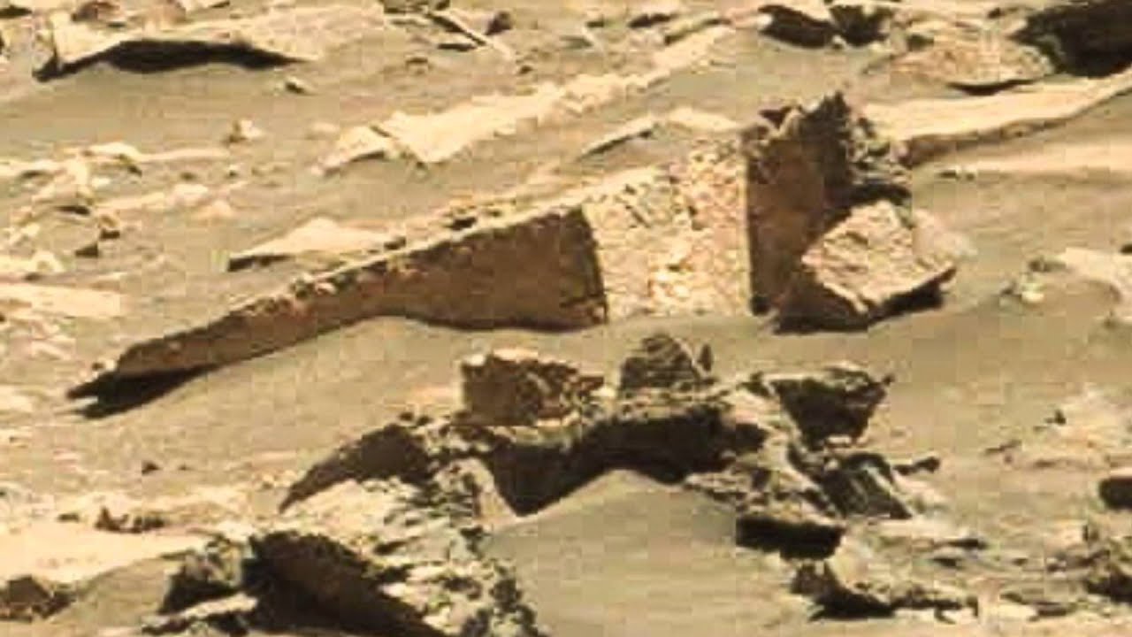 Blocks & Debris On Mars (Sneak Peak) - YouTube